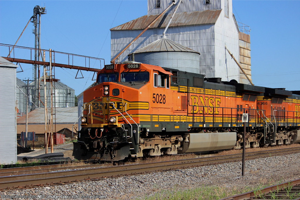 BNSF 5028